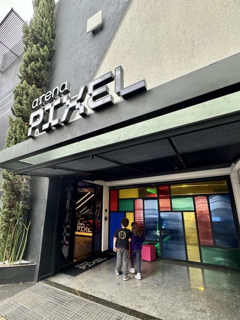 Arena Pixel: espaço com jogos para crianças em SP